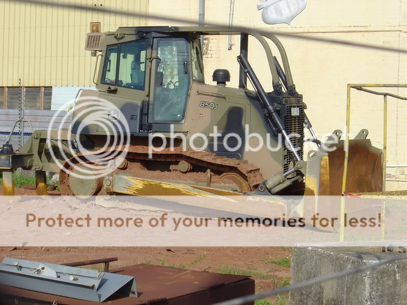 Australian Army JD 850J and Hitachi Loader - General Topics - DHS Forum