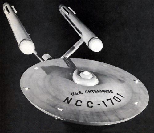 Grid lines on the TOS Enterprise filming miniature | Hobbyist Forums