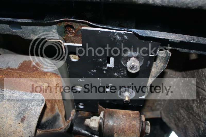Installing my HD Engineering V2 Shackle Relocation Brackets | NAXJA ...