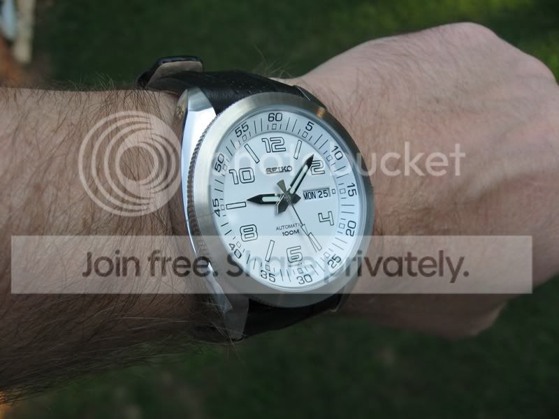 Seiko SNKF09 White 'BFS' Pictorial Review - Warning, modem scorcher ...